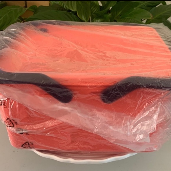 Tupperware | Kitchen | Tupperware Porta Breadpicnic Square Kimchi ...